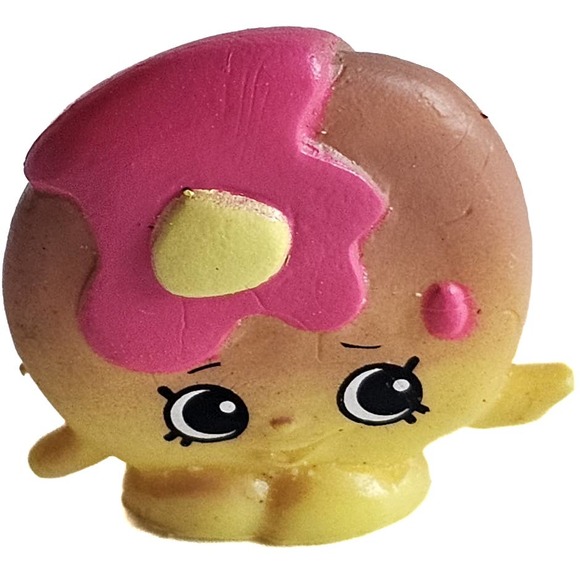 Shopkins | Toys | Shopkins Season 4 Brown Pancake Jake Strawberry Syrup ...